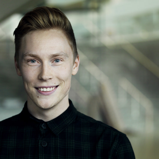 Piger vælger naturfag til i gymnasiet, men fra på de videregående ...